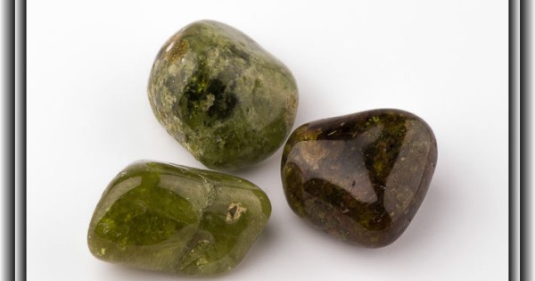 granatis-grossular-votsalo-Xlarge-12.00-31-50gr-3-5cm-600x315w.jpg